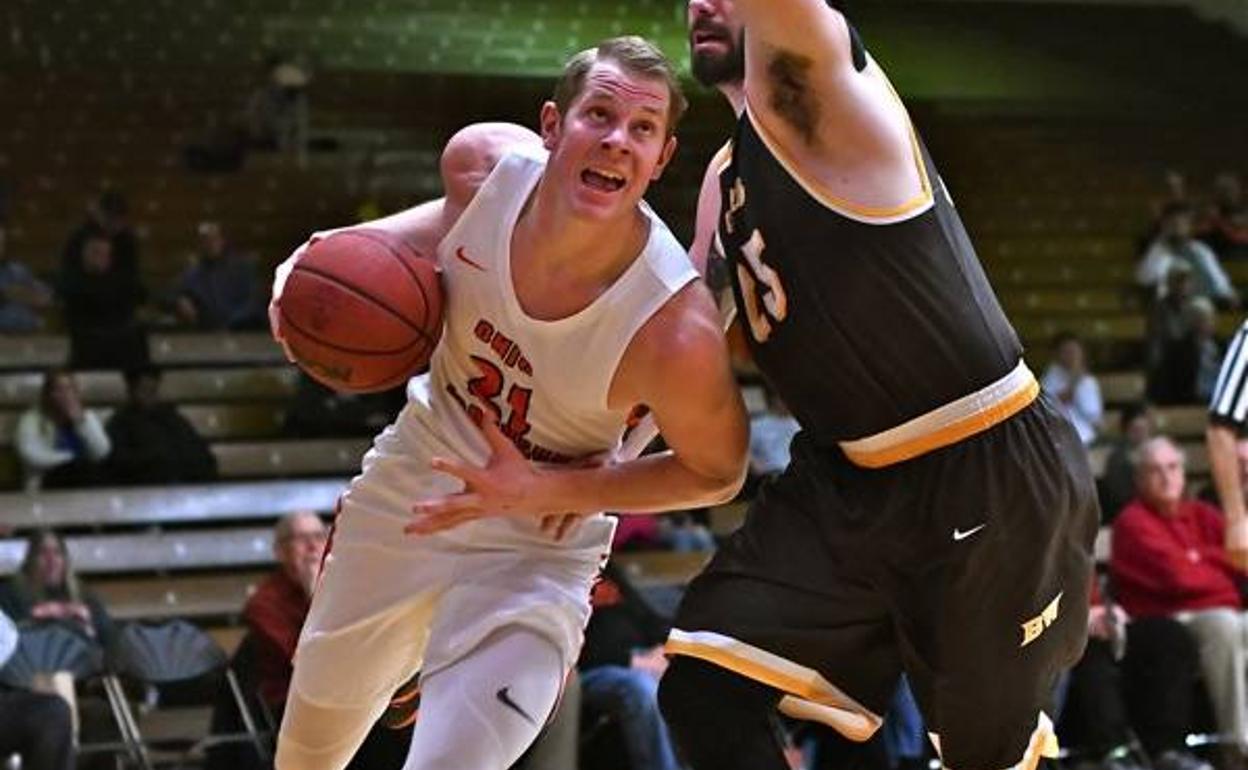 Aquimisa Carbajosa completa su juego interior con el pívot estadounidense Ryan Bruns | El Norte ...